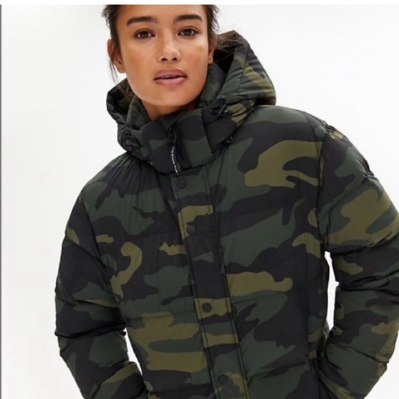 Aritzia | Jackets & Coats | Aritzia Tna Super Puff Camo | Poshmark